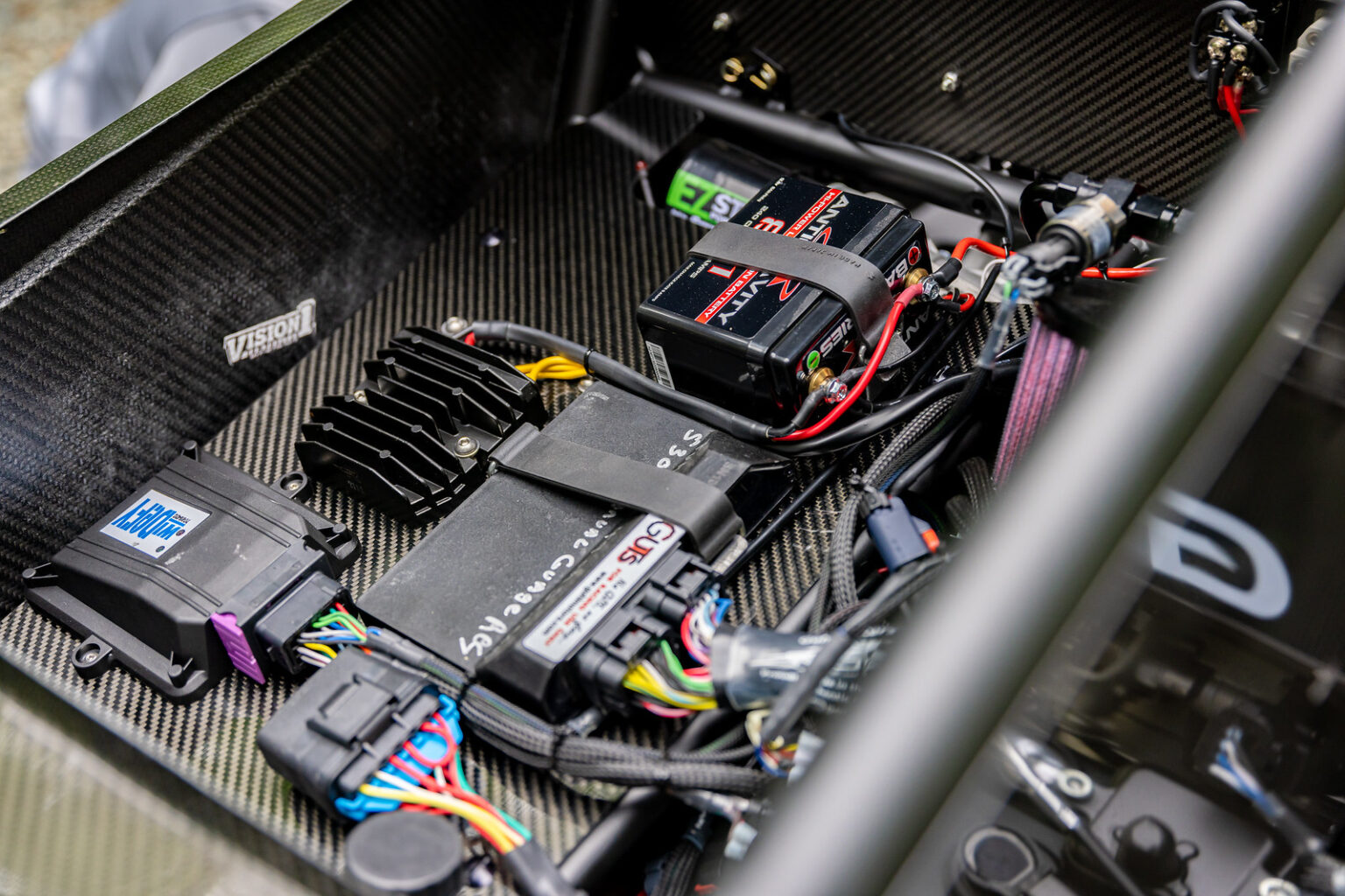 Yamaha R6 ECU Mount - Apex Chassis